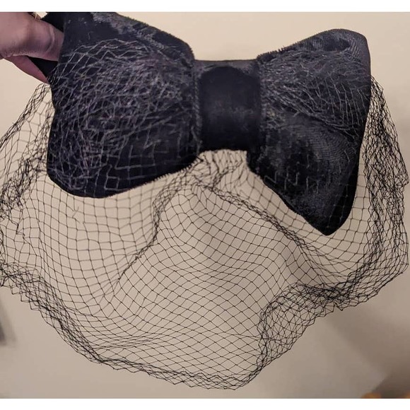 Union Made | Other | Vintage Union Made Velvet Headband With Net | Poshmark